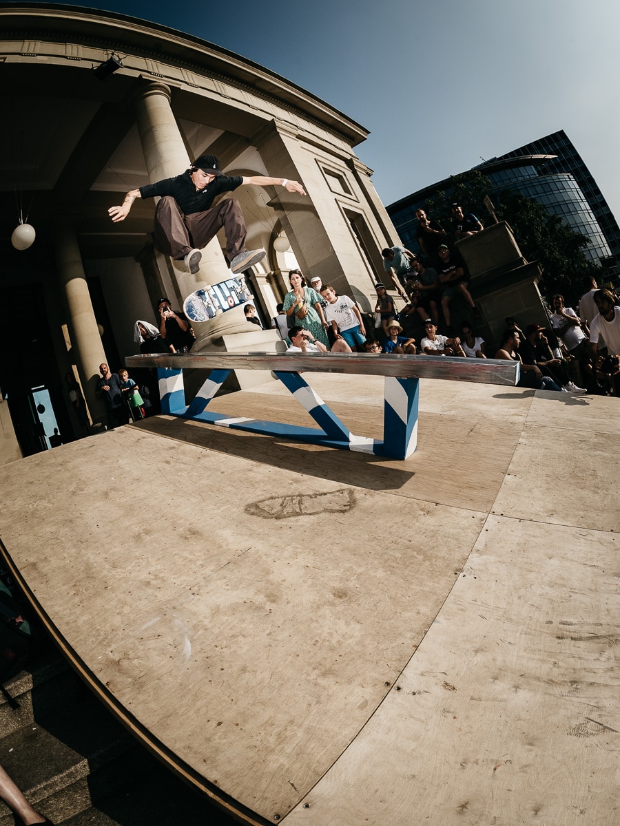 Palais Du Beast - Irregular Skateboard Magazin