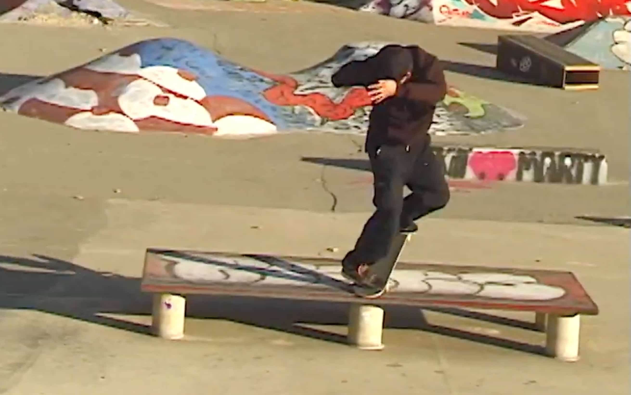 DGK - DIY Josh Kalis - Irregular Skateboard Magazin