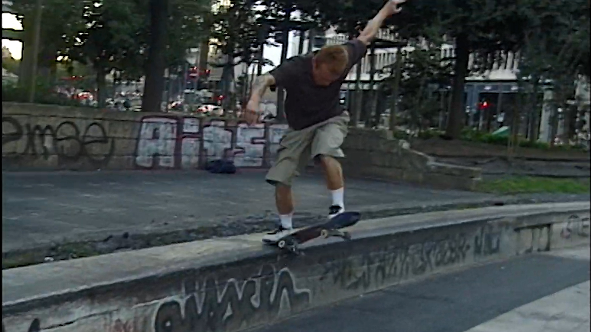 Charlie Munro – SCRAPE - Irregular Skateboard Magazin